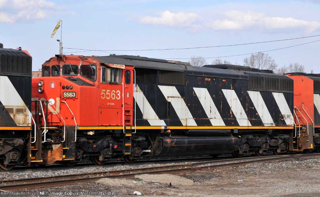 CN 5563